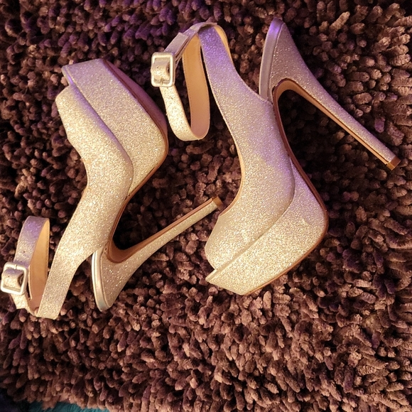 Shiekh | Shoes | Shiekh Silver Glittery Heels | Poshmark